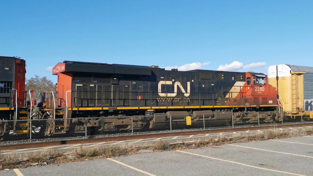CN 2280
